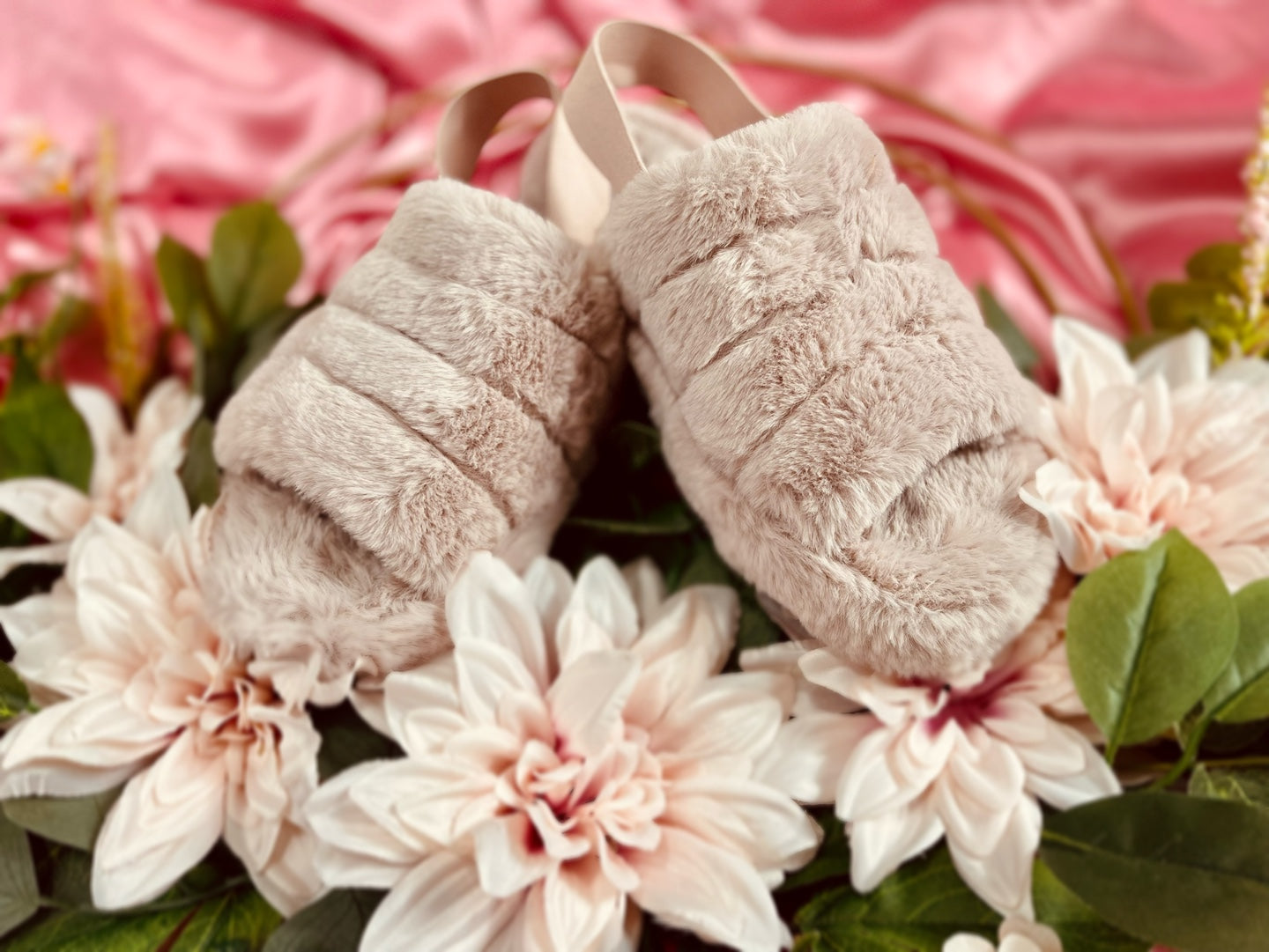Pink Fur "Conchita" Slippers – The Pretty Pink Factory